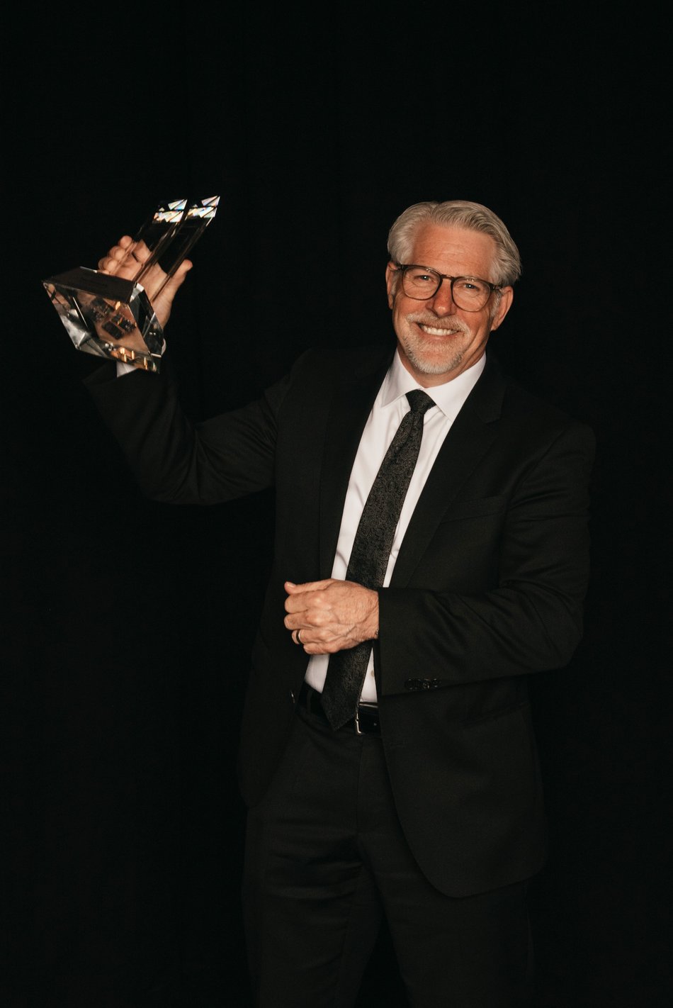 Robert Simmonds Clothing | Vendor Spotlight